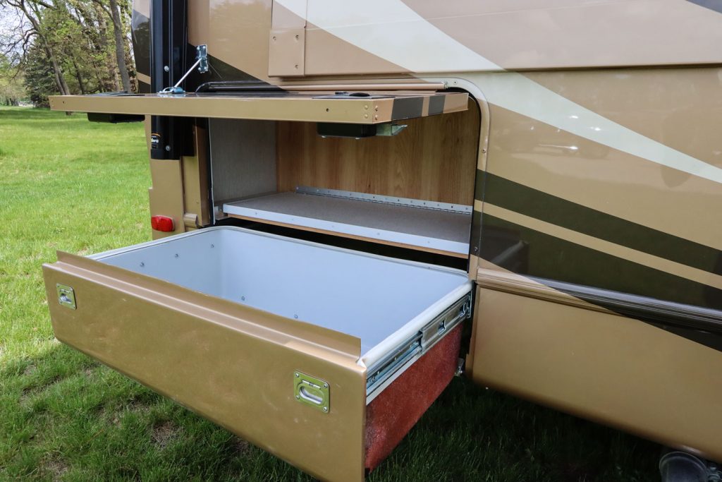 Phoenix Cruiser 2351D - Family RVing Magazine