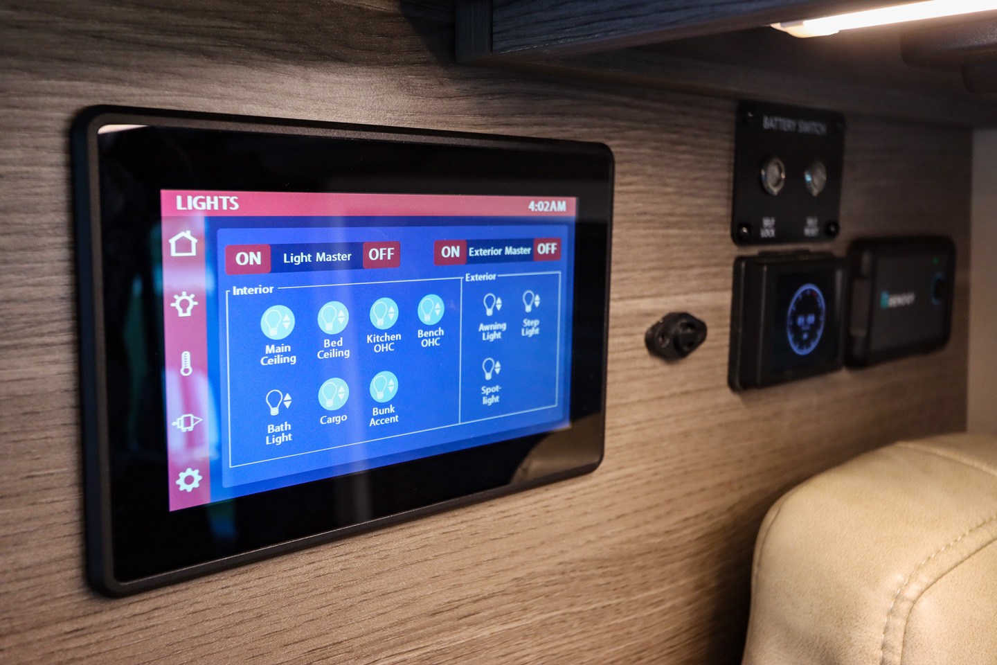 2022 Entegra Launch 4x4 - Family RVing Magazine